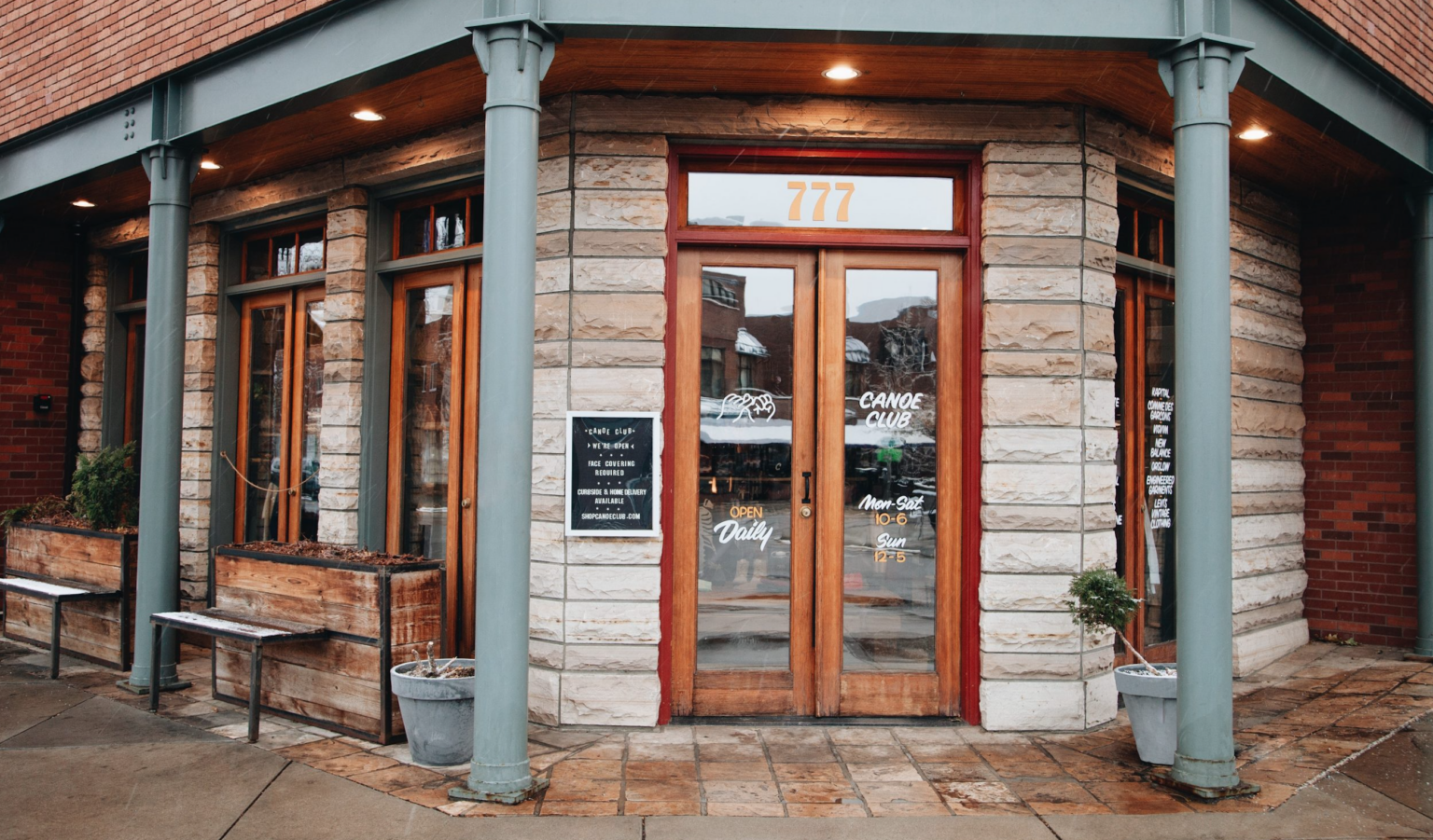 CANOE CLUB - AMONT Showroom